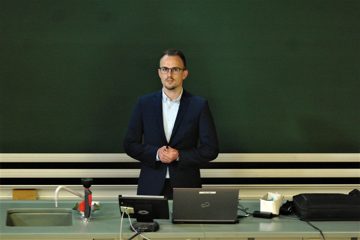 Zahlreiche Berufsmöglichkeiten im Öffentlichen Recht